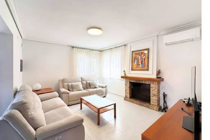 Villa Blanca Avec Piscine Et Jardin Privé à Dénia - Spanien