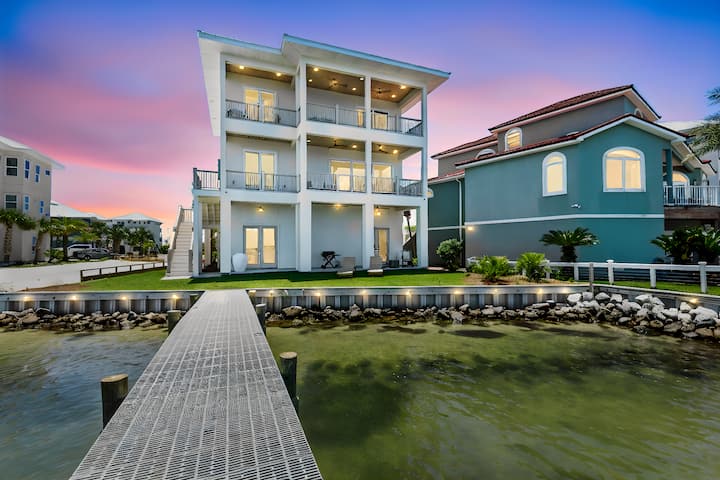 Kokomo Bungalow | Luxury 5br Pet Friendly - Navarre, FL