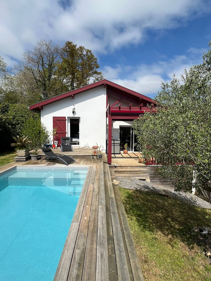 Maison Pays Basque Avec Piscine Privée - Espelette