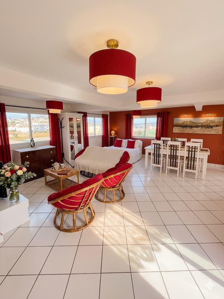 Superbe Grand Studio Avec Terrasse • Tout Confort - Antananarivo