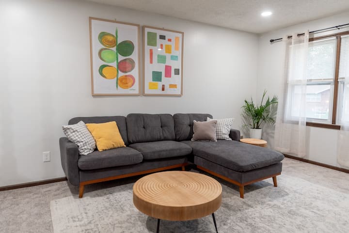Fresh & Modern 3br Stay - Independence, MO