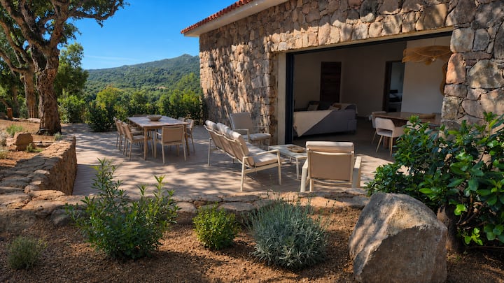 Casa Piata Une Parenthèse Au Coeur Du Maquis Corse - Sartène