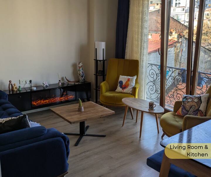 4 Bedroom Duplex Unit With 2 Bathroom & 2 Balcony! - Istanbul