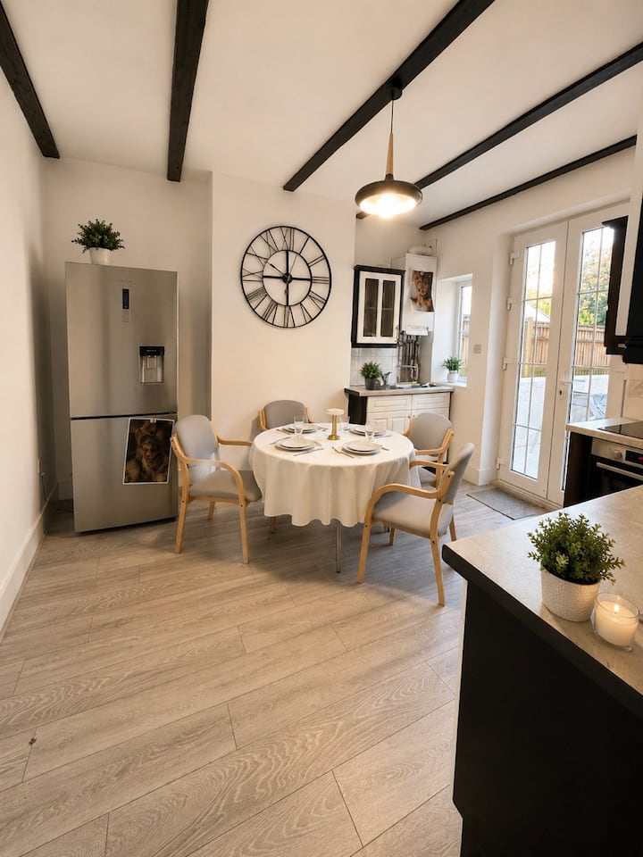 Spacious Seaside House In Quiet Area - Eastbourne