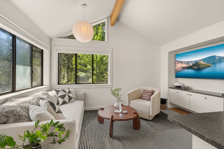 Granite Luxury Executive 1br/1ba Retreat-utilities - Ashland, OR