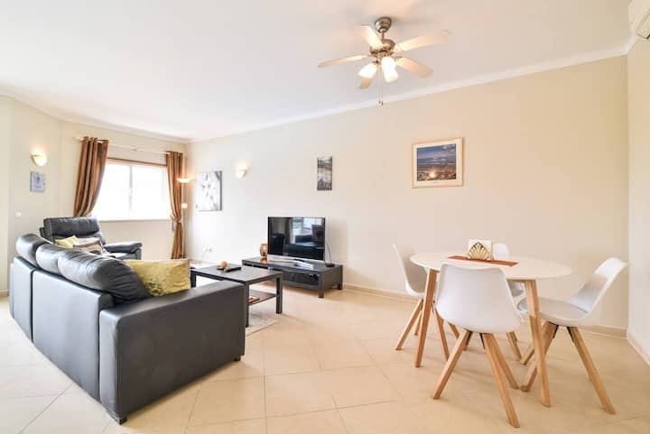Oasis In Algarve 2 Bed 2 Bath Poolview Apartment - Alvor