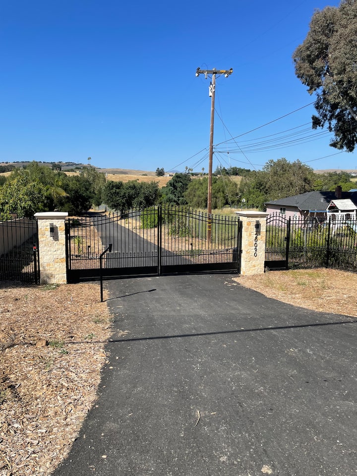 Private Gated Furnished Retreat, Almaden Valley - 산호세