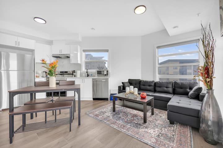 Urban Cozy Loft - Wilder Institute/Calgary Zoo