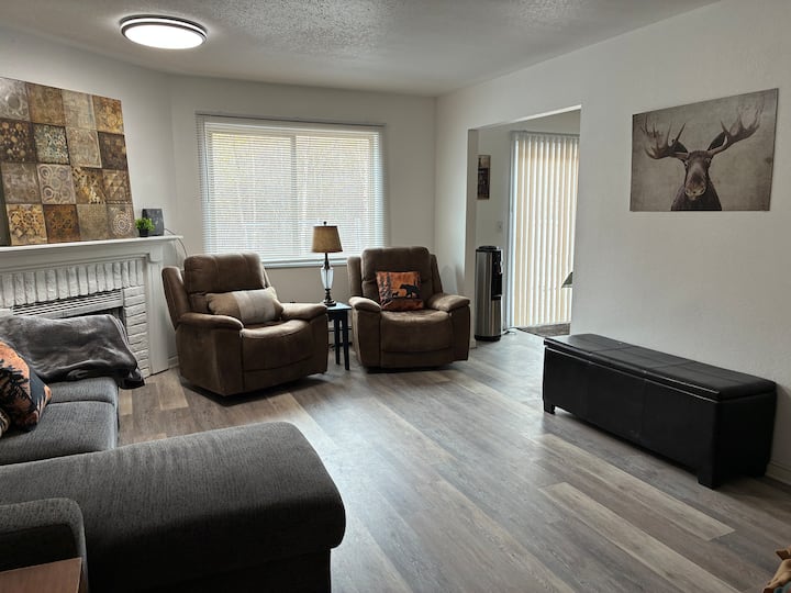 Aniak House - Anchorage, AK