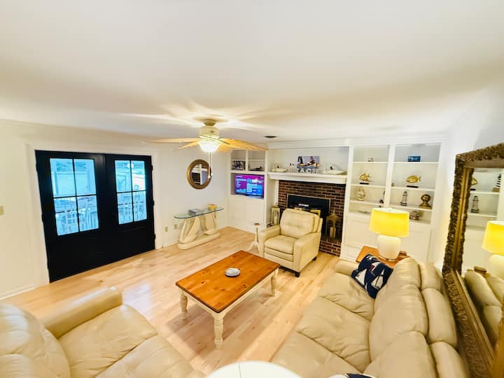 Coast & Country Entire House 6br Pool & Game Room - Rehoboth Beach, DE
