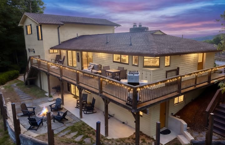 New - 3br, 2.5ba. Sleeps 6, Resort, Firepit - Lake Lure, NC
