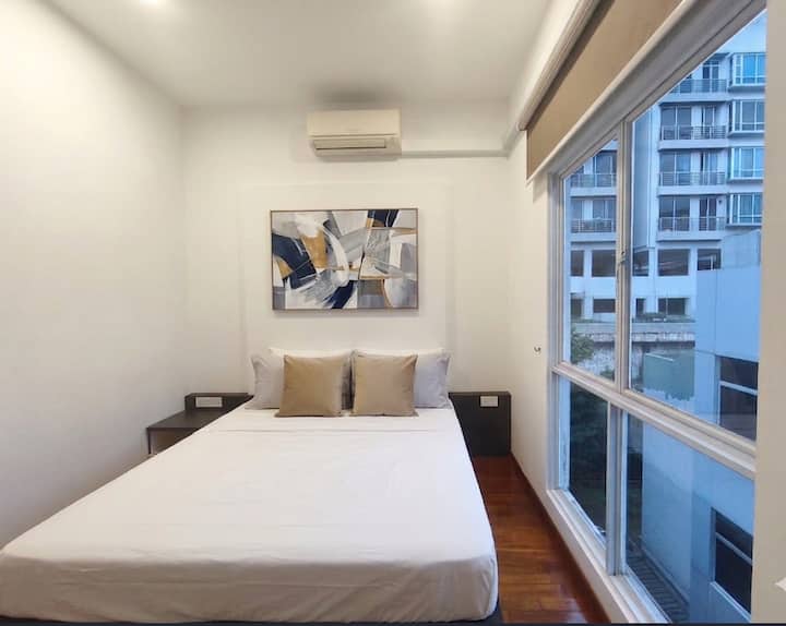 One-bedroom Apartment For Singles Near Bartley - Singapur