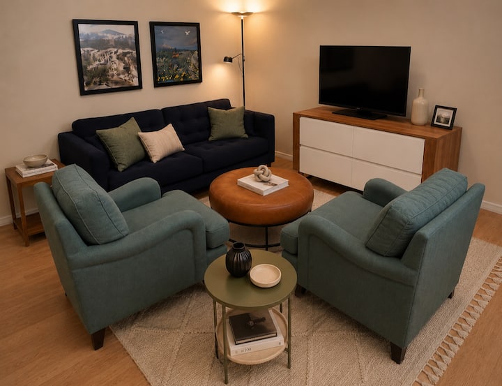 Stylish 3br Retreat, Prime Local, Sleeps 8+trundle - Lethbridge