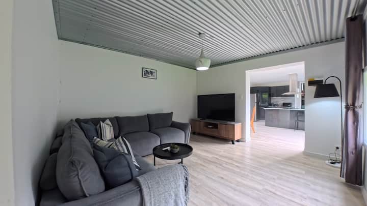 Spacious, Boutique Granny Flat In Orbost - Orbost
