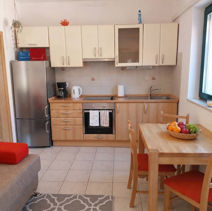Tolles Apartment Für Maximal 4 Personen Geeignet - Jelsa