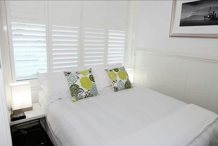 Albany Central Apartments - Apartment One - Albany