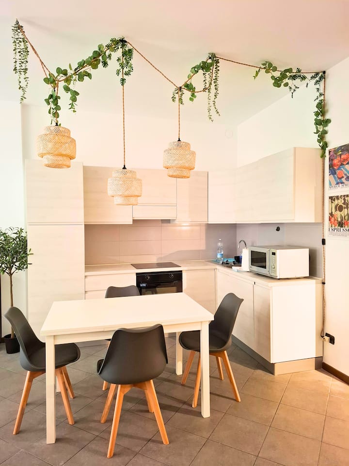 Superb & Modern Apartment Centro Lecco - Lecco