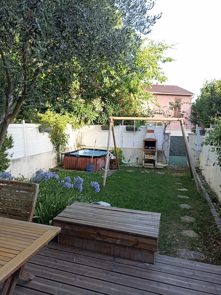 Maison 8 Pers Piscine Jardin Parking - Vaucluse