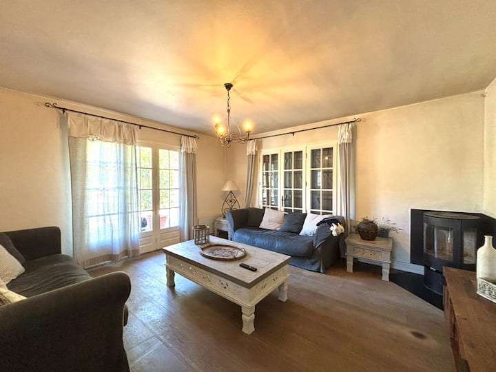 Très Belle Villa 8 Personnes Piscine Et Vue Golf - Saint-Tropez