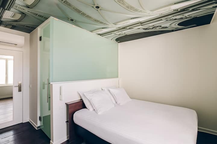 Romy | Spacious Triple Room In Bruges - Bruges