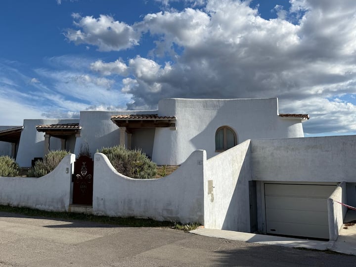 Pittulongu Beachfront Apartment 1 - Golfo Aranci