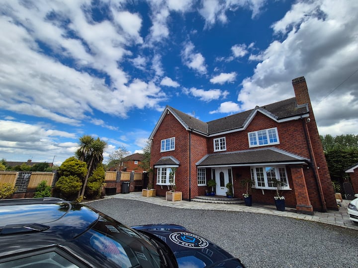 Open 2026 - Five Bedroom House - Southport