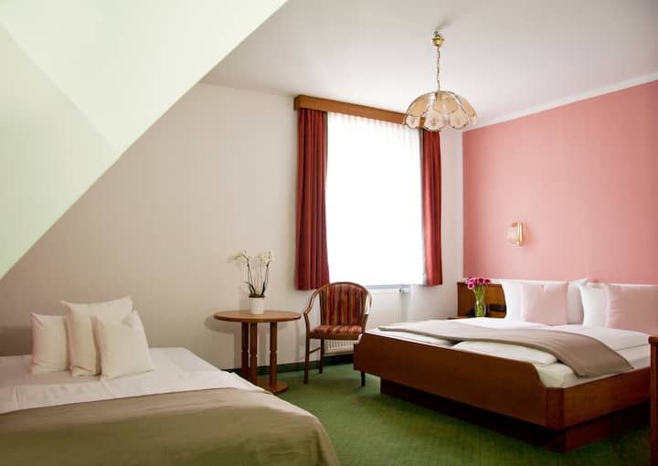 Dreibettzimmer In Bester Lage In Erding! - Erding