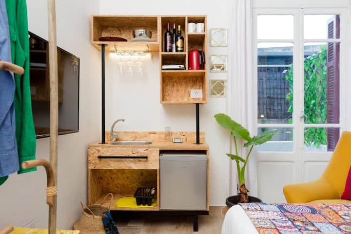 Bohemian Studio In Mar Mikhael - Henna - Beirut