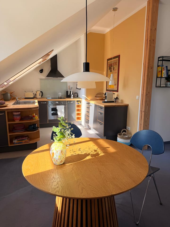 Einladende Dg-ferienwohnung Mitten Im 5-seen-land - Starnberg