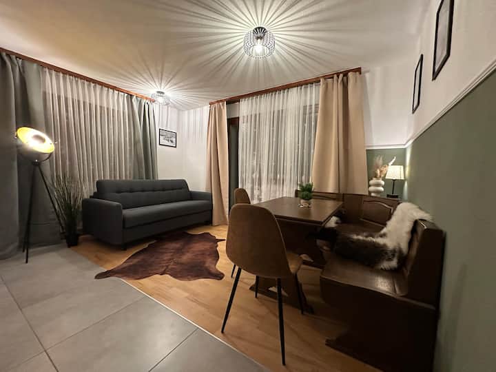 Family Home Base Near Saas Fee, Balcony, Mountains - Saas-Grund