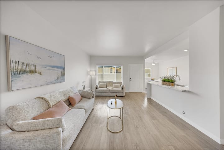 One Lux Stay Modern 2br Coastal Haven - Rancho Palos Verdes, CA