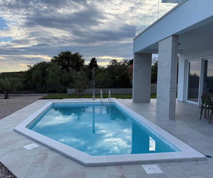 Villa Mate With Pool And Beautiful Sea View - Punat