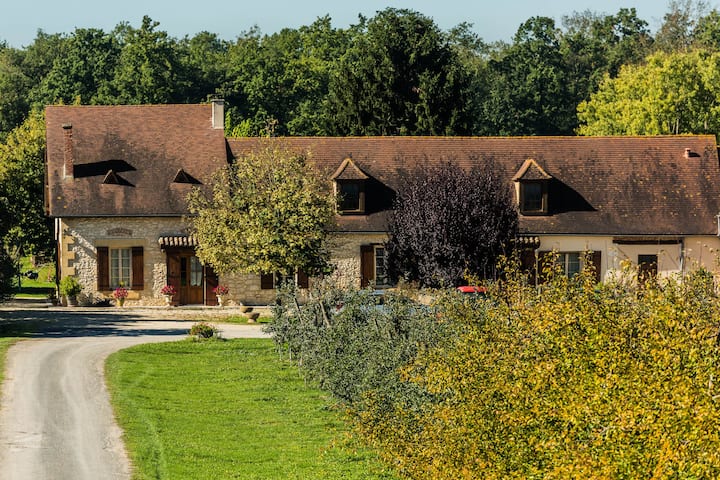 Grand Gîte Du Château Haut Lamouthe - Bergerac