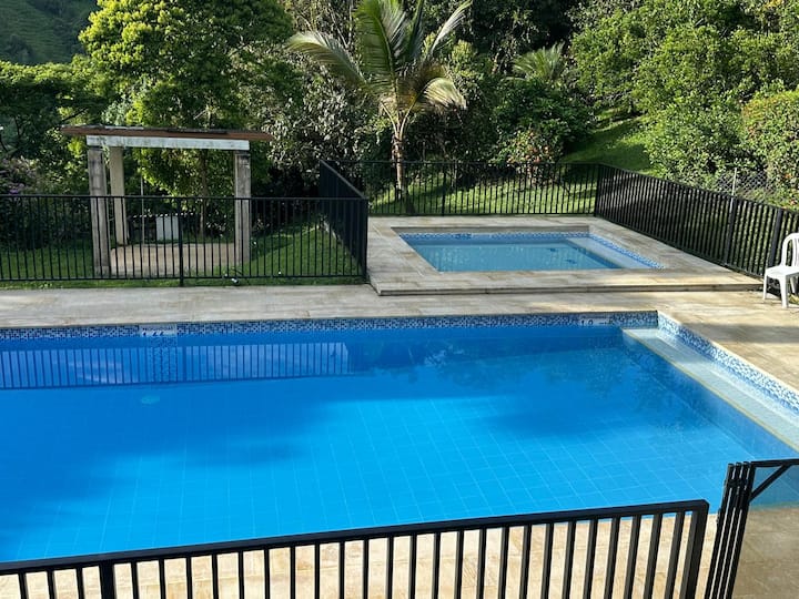 Finca Vega Cundinamarca Piscina,  15 Personas. - La Vega
