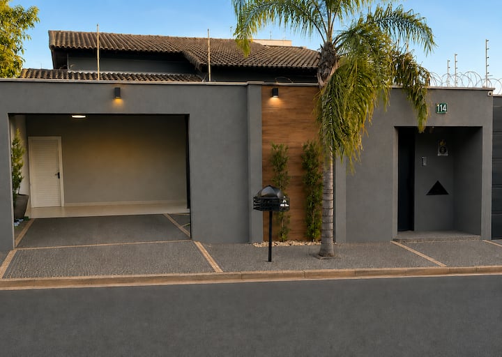 Casa Alto Padrão Próximo Ao Aeroporto - Uberlândia