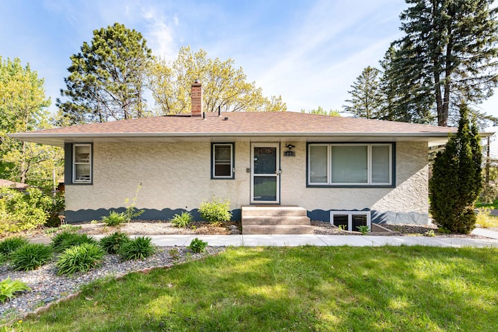 ‼️2br Basement - Near St. Paul - Wfh Desk & Patio - Stillwater, MN