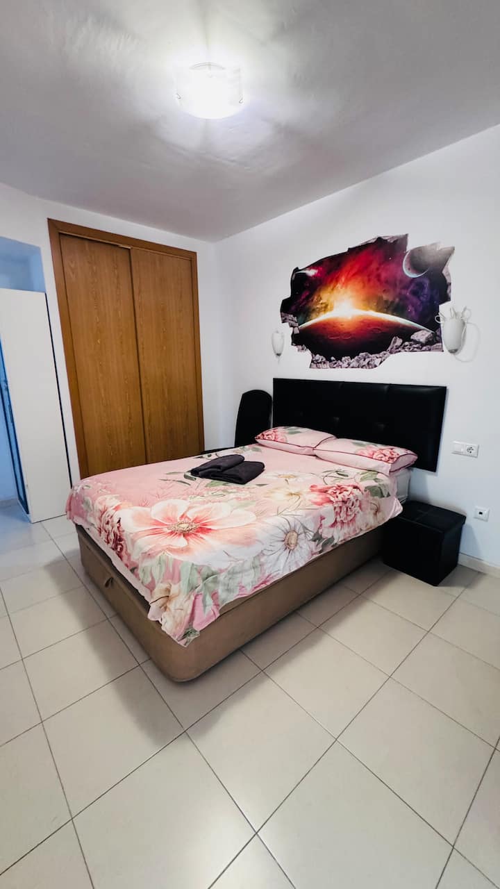 * Beautiful Flat Near Central Market - 알리칸테