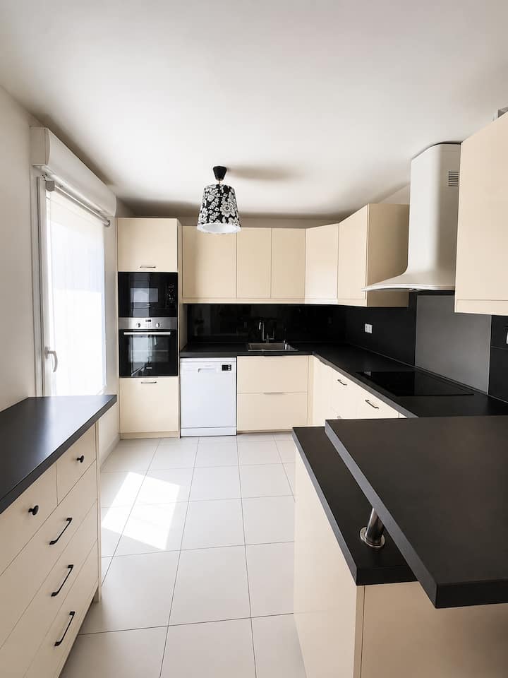 Duplex Moderne Proche Paris–terrasse & Parking - Cachan