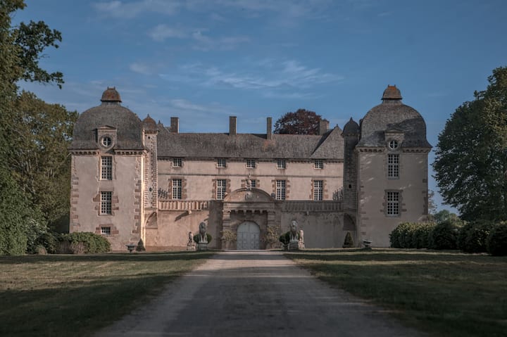 Chambre Jeanne De Beaumanoir Au Château - Dinan