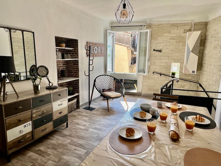 Le Loft De La Porte Sarrasine -Au Cœur Du Village - Fayence