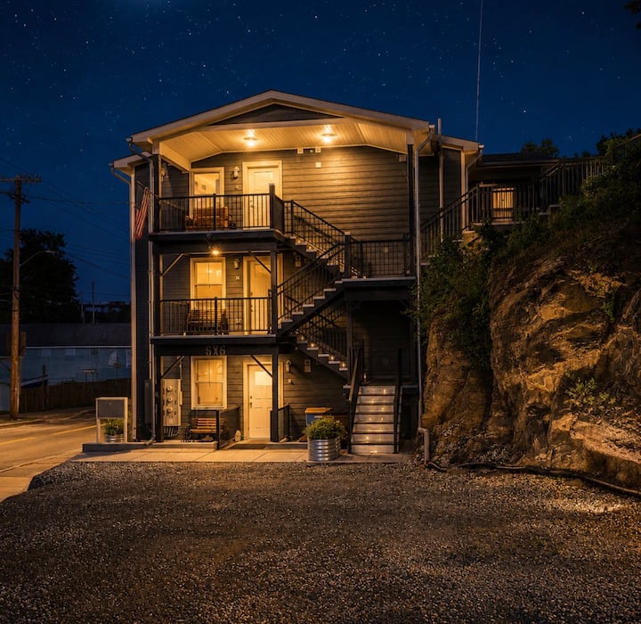 Kingston, New York Waterfront Rental - Red Hook, NY
