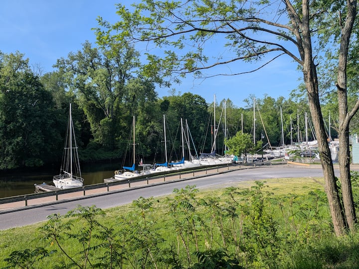Kingston, New York Waterfront Rental - Kingston, NY
