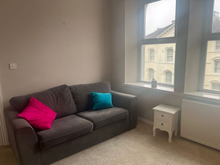 Tt Week Stay | Modern 2-bed In Douglas - Isle of Man