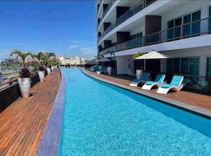 2 Departamentos Con Balcon Vista Mar, Alberca, Gym - Puerto Vallarta