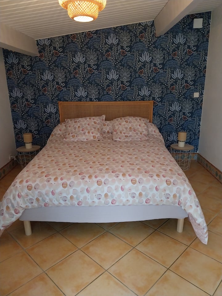 Chambre Bourg-saint-andéol - Bourg-Saint-Andéol