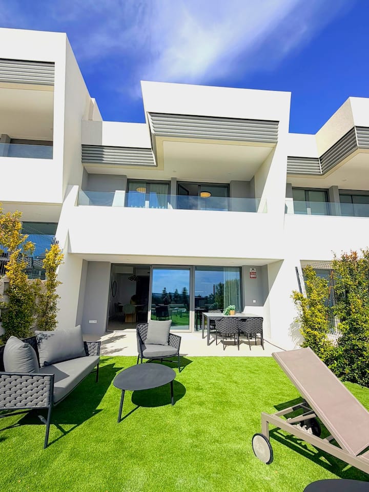 Evans Realty (Cy) - Luxury Villa+gym+pools+garage - Mijas