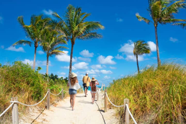 Coastal Cove Getaway Near Key Biscayne Islands - Miami, FL