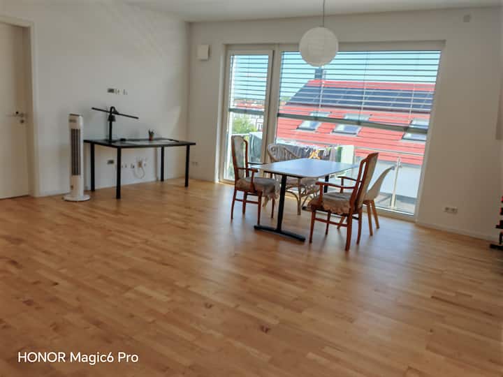 Moderne 4-zi.-dg-neubauwohnung In Stuttgart - Stuttgart