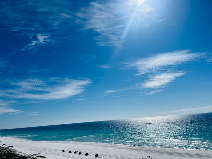 Sundestin Beach Resort 912, Beachfront - Destin, FL