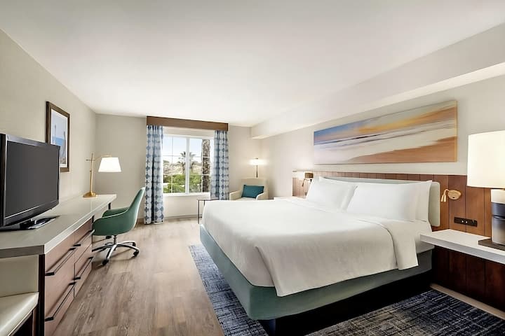 Unwind In Style | Pool, Carlsbad Beach - 2.7 Miles - Carlsbad, CA